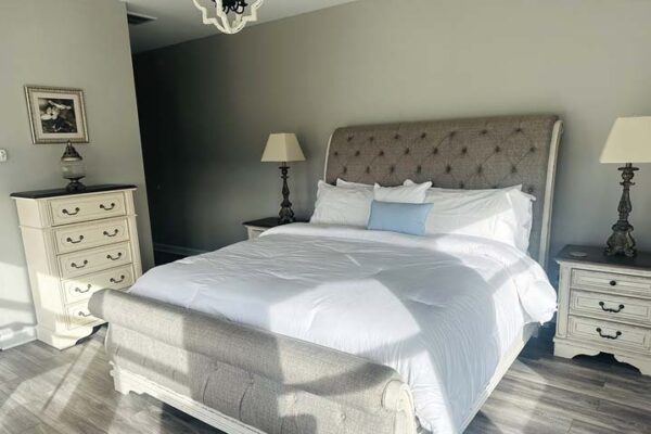 Vista Room - Lilly Valley Inn